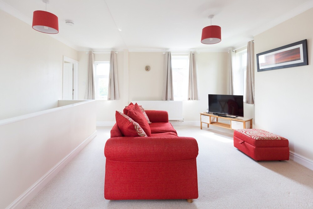 Toothbrush Apartments - Ipswich East - Cauldwell Ave - Ipswich