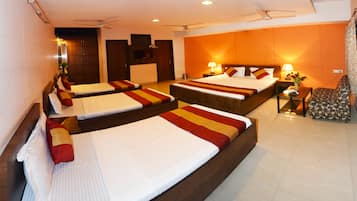 Quarto família, várias camas | Roupas de cama premium, Wi-Fi de cortesia