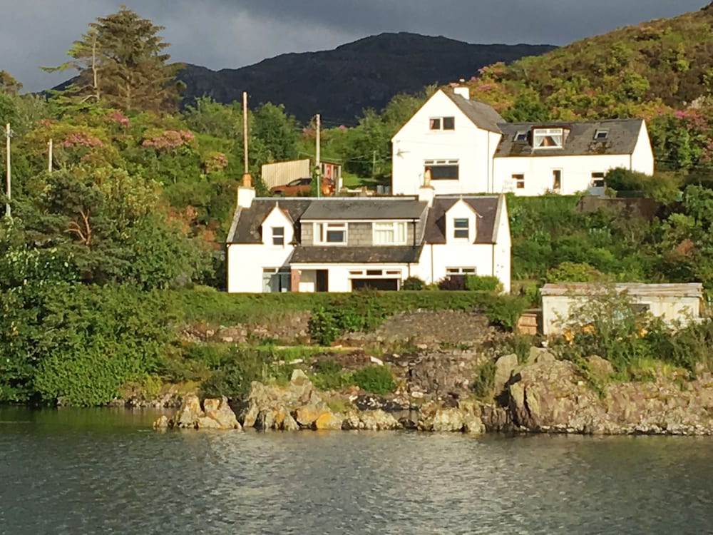 Hillside - Kyle of Lochalsh