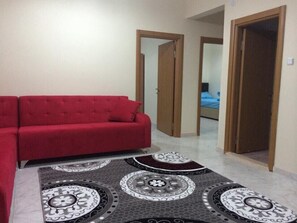 Quarto Twin Básico, 2 quartos | Sala de estar