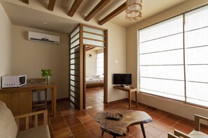 Quarto | Sala de estar | TV de tela plana