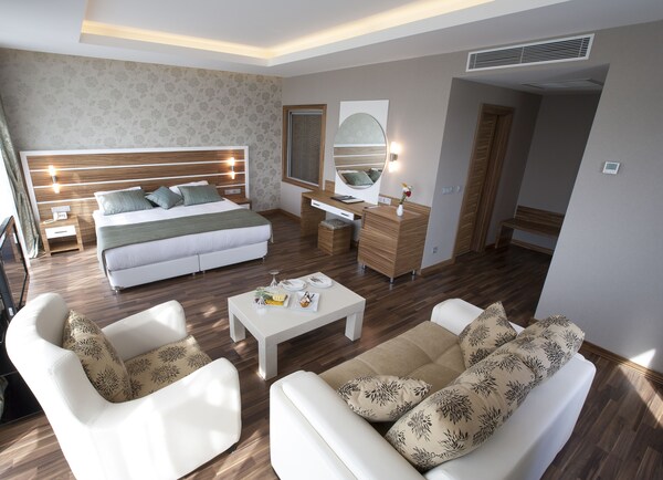 Fourway Hotel Spa & Restaurant - Dörtyol