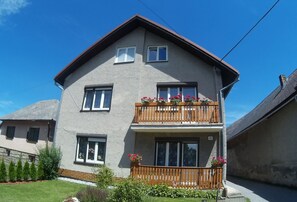 Fachada da propriedade