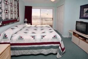 Condo, 2 quartos, de frente para o oceano | Individualmente decorados, individualmente mobiliados, roupa de cama