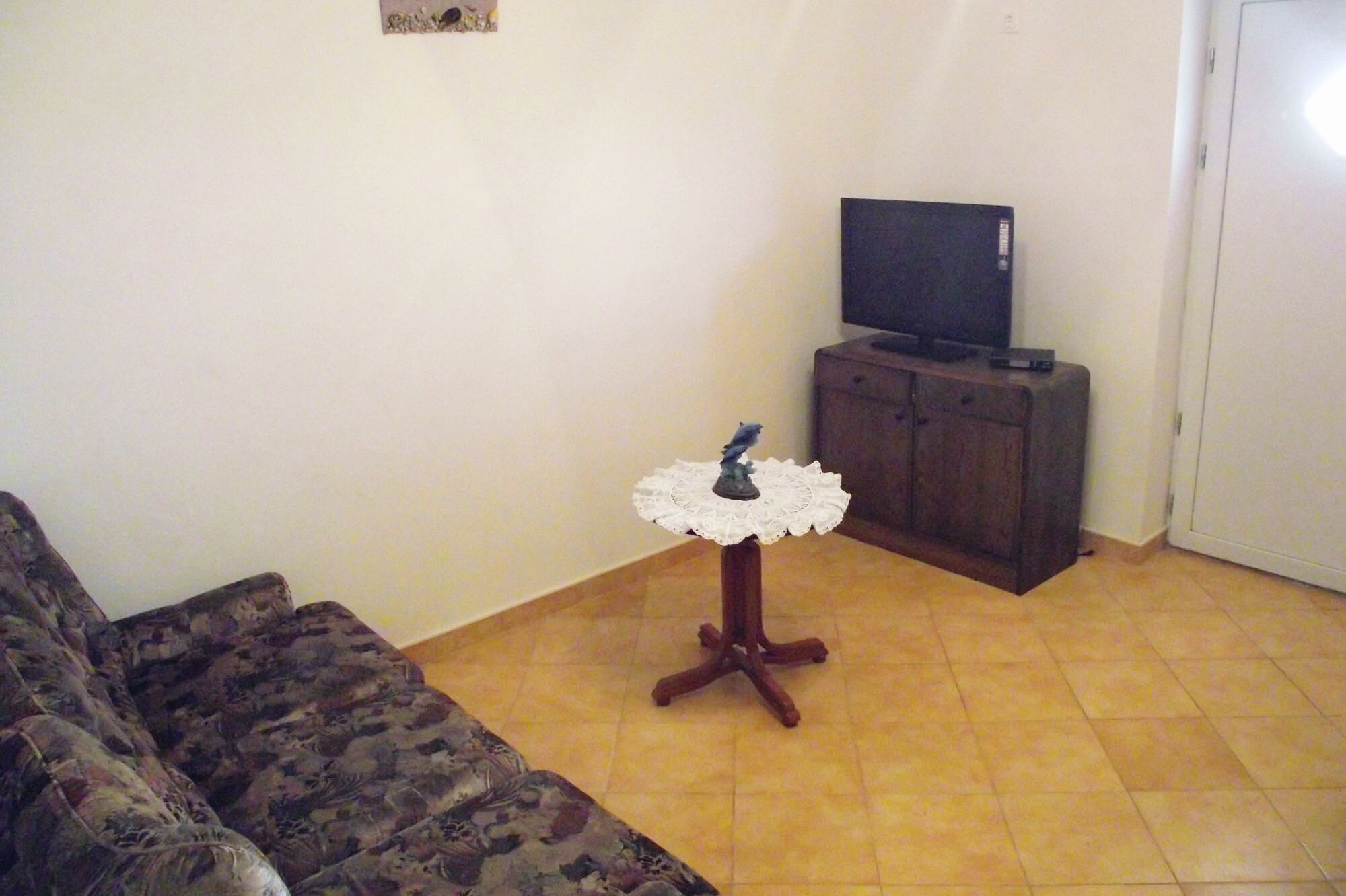 One Bedroom Apartment With Terrace And Sea View Novi Vinodolski (A-5479-b) - Klenovica