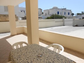 Apartamento, 2 quartos, terraço | Terraço/pátio interior