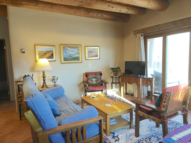 Unique Chimayo Village Adobe Casita On A Wildlife Pond Between Santa Fe And Taos - New Mexico