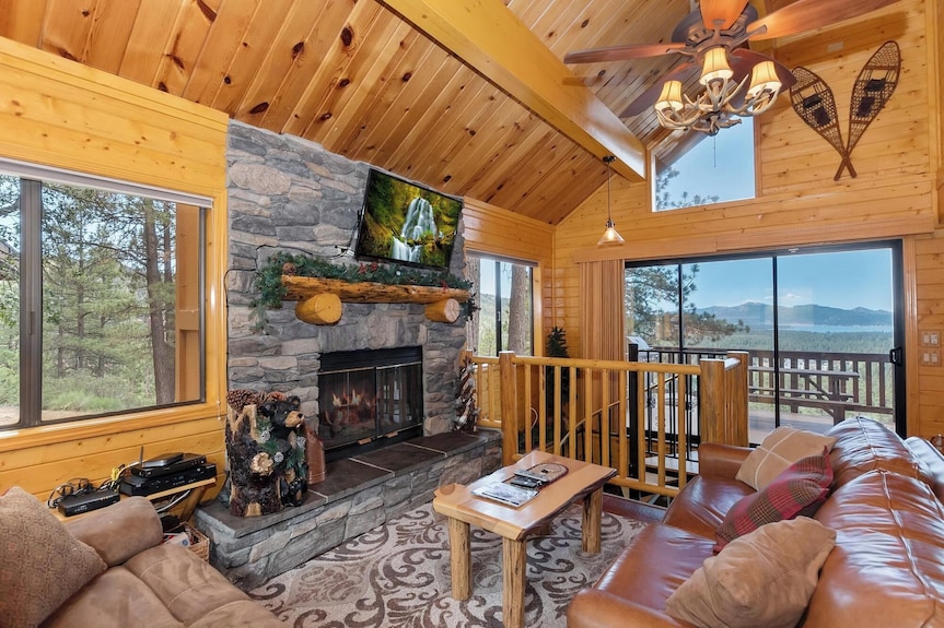 Majestic Views By Destination Big Bear : Amazing Lake Views! Decks! Bbq! Dvd! Fireplace! Laundry! - Big Bear Lake, CA