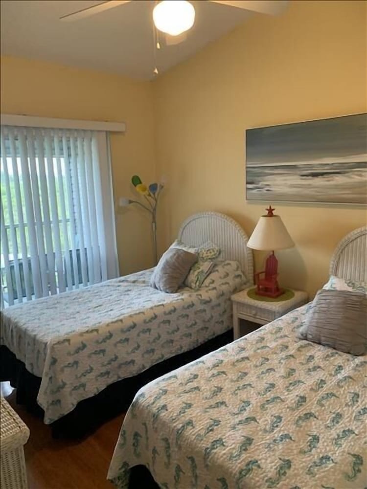 Sandy Point 205 - Anna Maria Island - Condo 2 Bedroom/ 2 Bath, Maximum... - Coquina Beach, FL