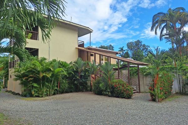 Fachada da propriedade