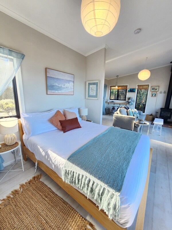 Flotsam Studio Accommodation - Tasmania