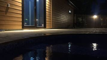 2 piscinas exteriores