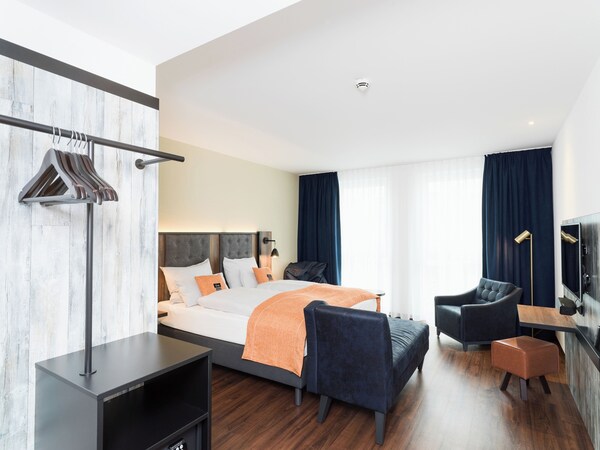 Holiday Inn - The Niu, Saddle Furth By Ihg - Fürth