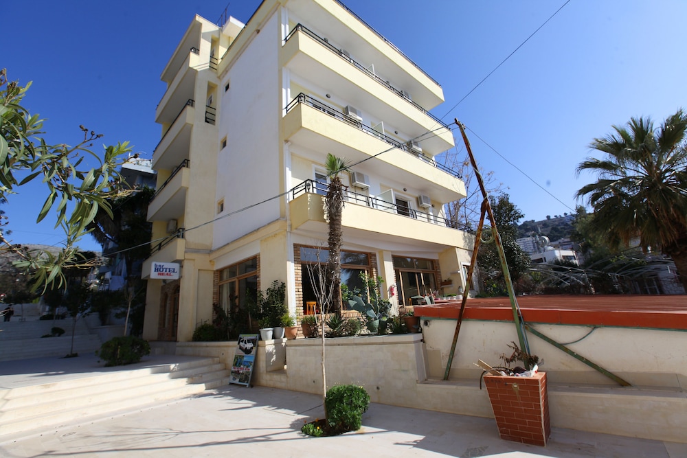 Hotel Real - Saranda