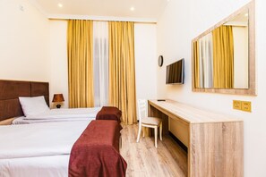 1 quarto, minibar, cofre no quarto, secretária 