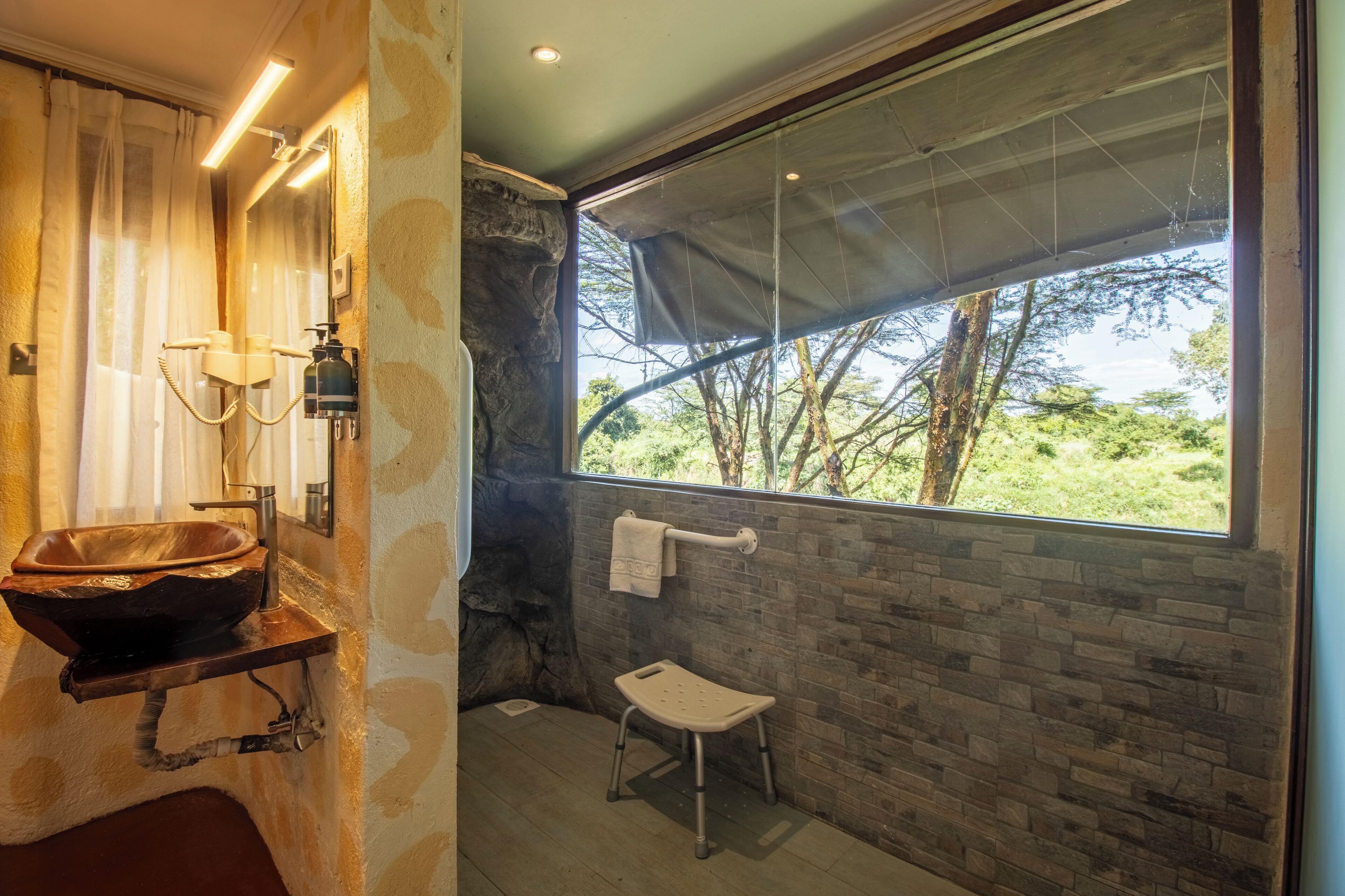 Casa de Campo de Luxo, 1 cama king-size, vista para o rio | Roupa de alta qualidade, camas de colchão viscoelástico, minibar 