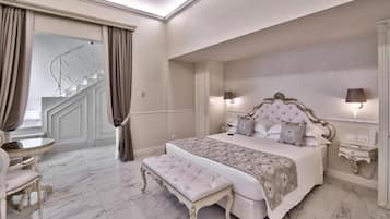 Suite Deluxe con Sauna, Idromassaggio e accesso SPA | 1 quarto, lençóis italianos Frette, roupa de alta qualidade