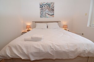 Apartamento, suíte, vista para a montanha | 1 quarto, roupas de cama de algodão egípcio
