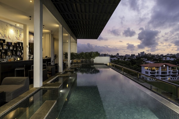 Me Colombo - Colombo