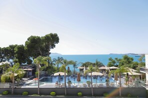 Piscina externa sazonal