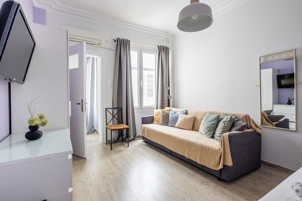 Apartamento, 2 quartos, Vista para a cidade | Secretária, quartos insonorizados, ferro/tábua de engomar 