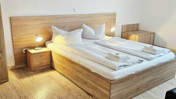 Apartamento Básico, 2 quartos | Roupa hipoalergénica, Wi-fi grátis, roupa de cama fornecida