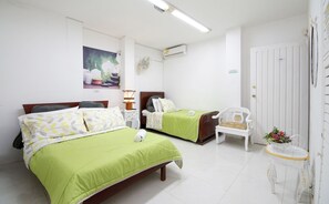 Quarto casal básico | Cofres nos quartos, quartos à prova de som