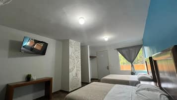 Quarto Duplo, 2 camas de casal | Ferro/tábua de engomar, roupa de cama fornecida