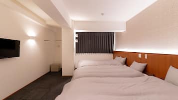 Quarto família (No Housekeeping During Stay) | Escrivaninha, Wi-Fi de cortesia