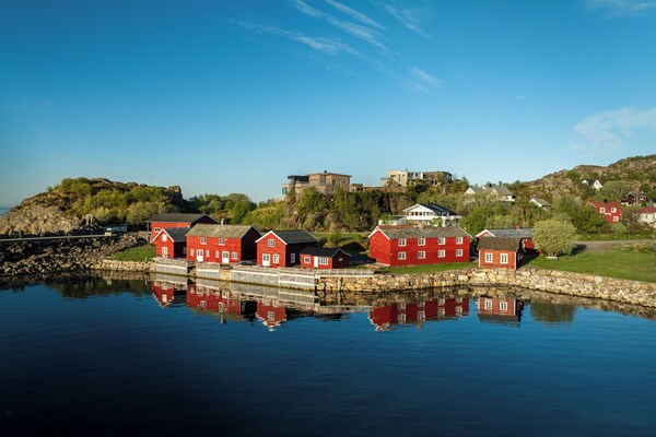 Astra Village - Waterfront Rorbu Cabins In Lofoten - Kabelvåg