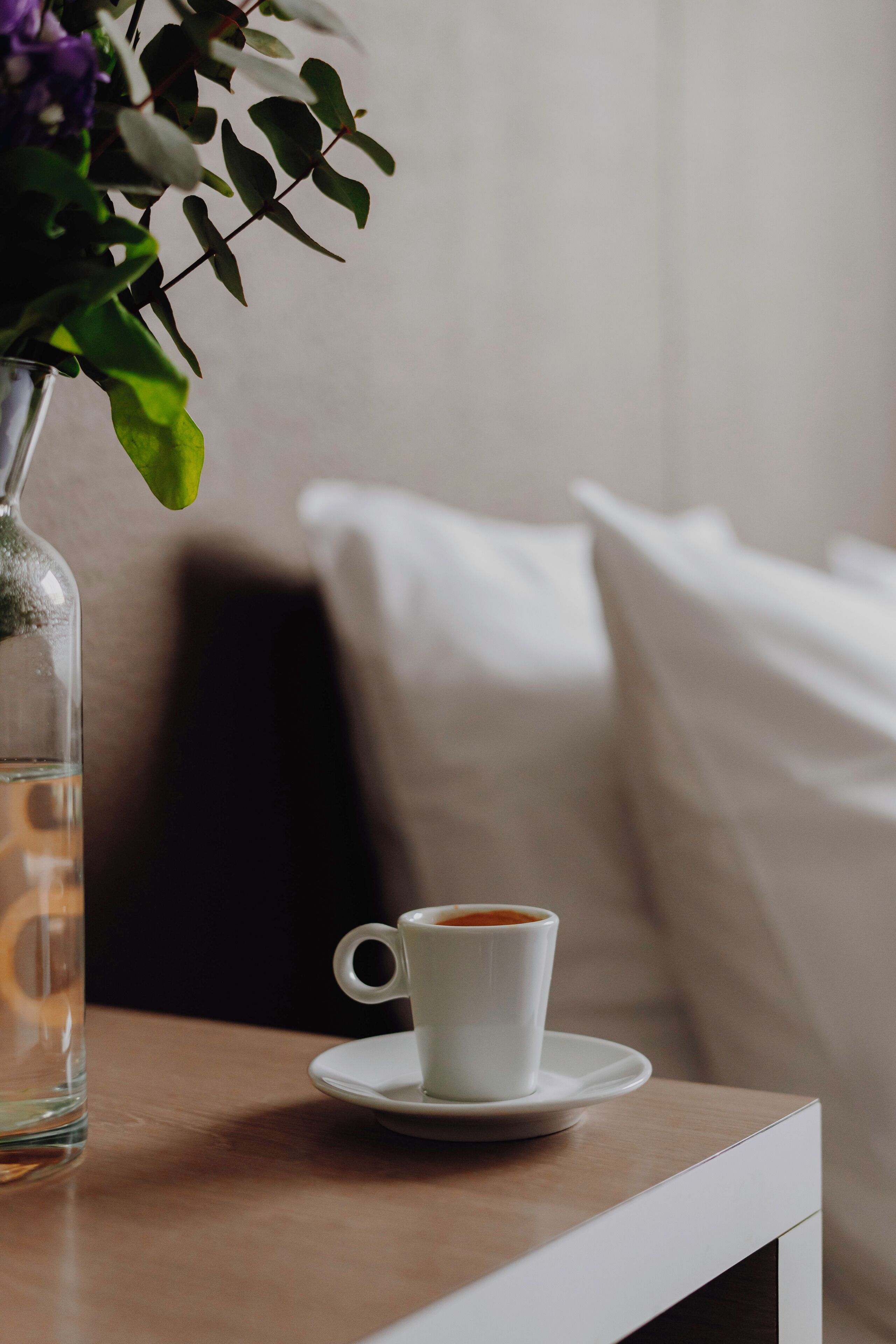 Escrivaninha, cortinas blackout, Wi-Fi de cortesia, roupa de cama