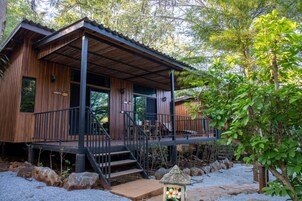 Quarto luxo | Frigobar, escrivaninha, cortinas blackout, Wi-Fi de cortesia