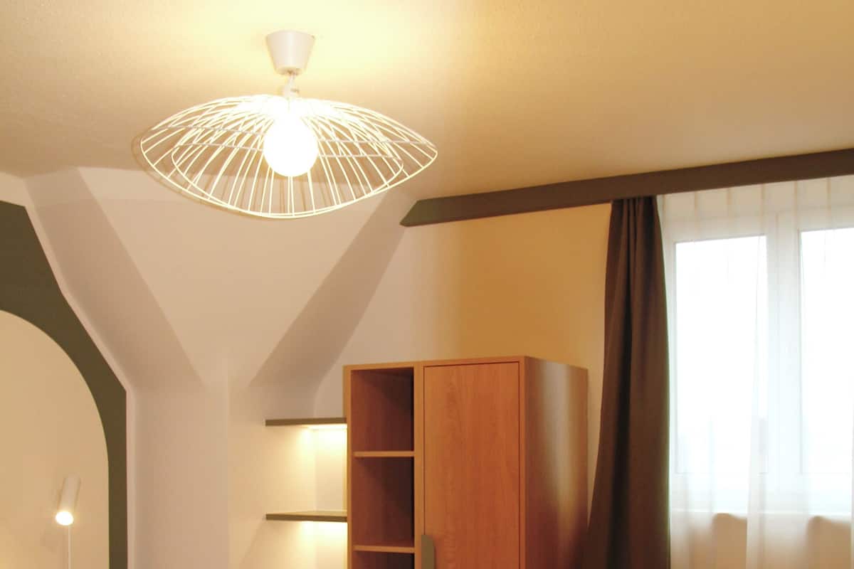 Quarto Individual Standard | Cofre no quarto, secretária, cortinas/cortinados opacos, Wi-fi grátis