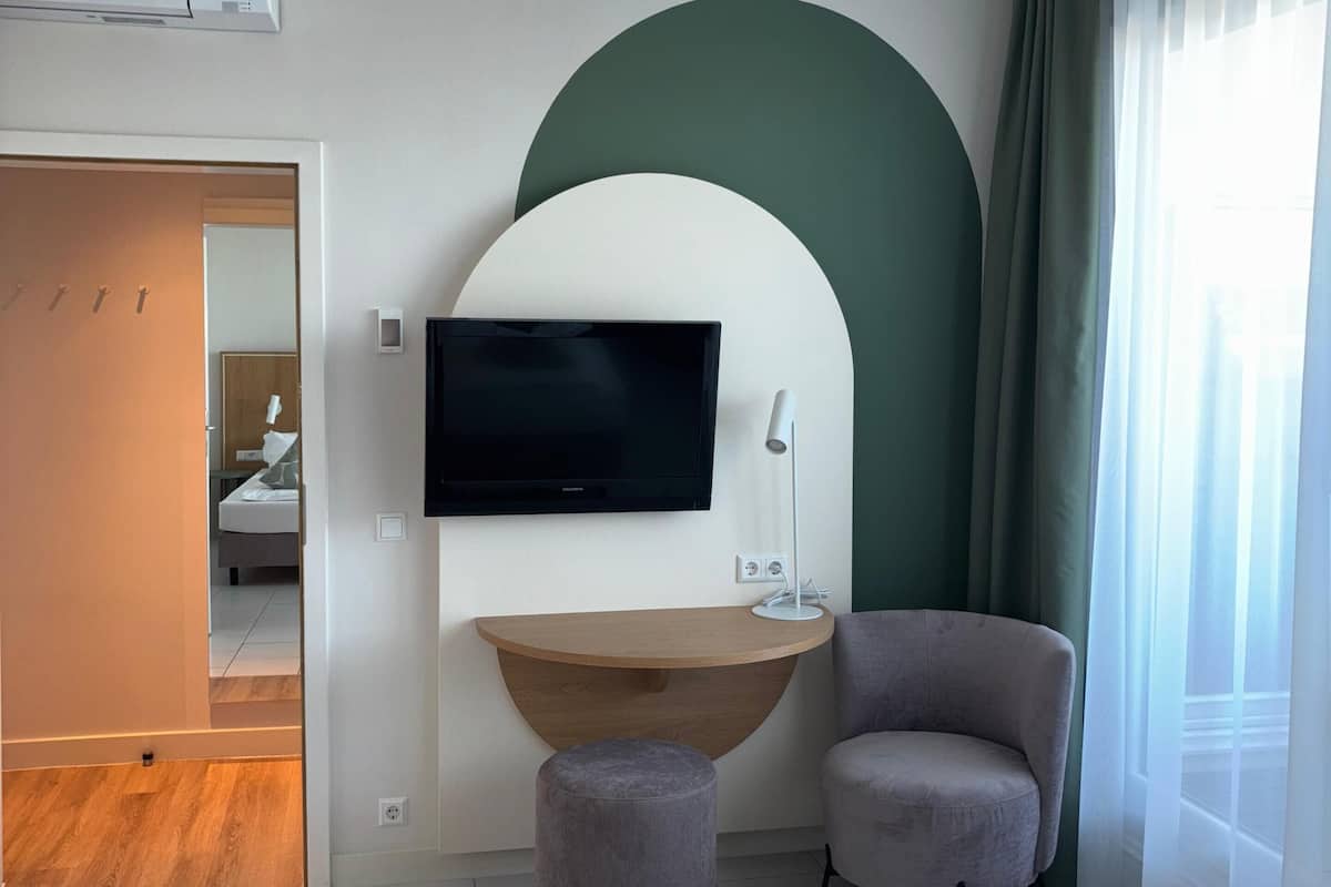 Quarto Familiar | Cofre no quarto, secretária, cortinas/cortinados opacos, Wi-fi grátis
