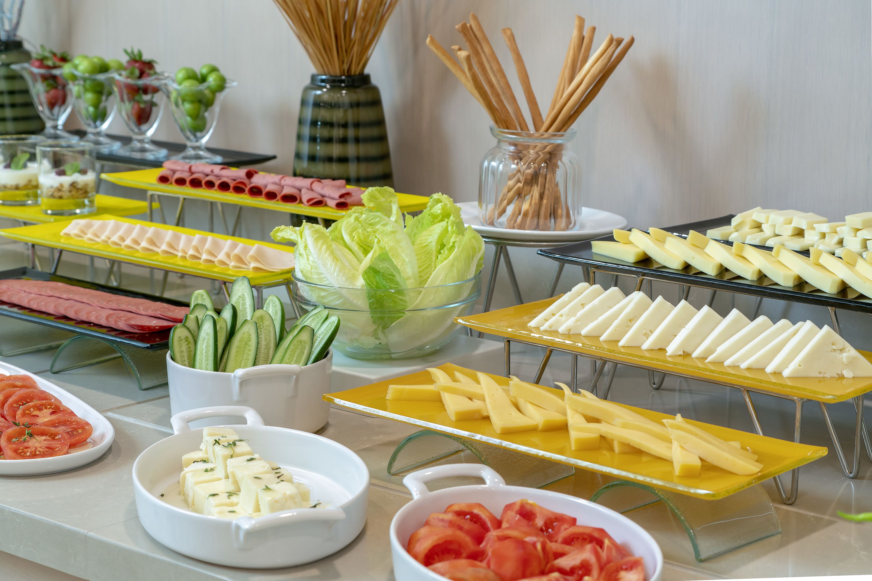 Café da manhã com buffet todos os dias (EUR 15 por pessoa) 