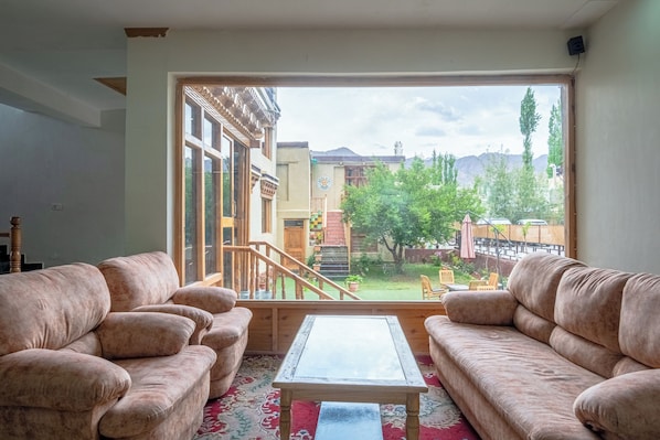 TV 32 polegadas com canais via satélite