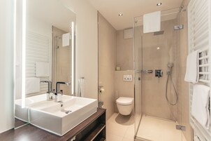 Quarto casal luxo | 1 quarto, cofres nos quartos, individualmente decorados