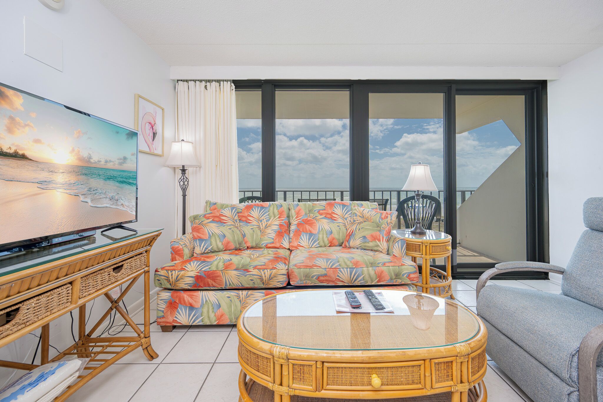 Island Winds East In Gulf Shores! ~ 1 Bedroom Gulf Front - Gulf Shores, AL