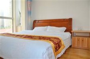 Apartamento, 2 quartos | 1 quarto, escrivaninha, cortinas blackout, Wi-Fi de cortesia