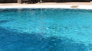 Piscina externa sazonal