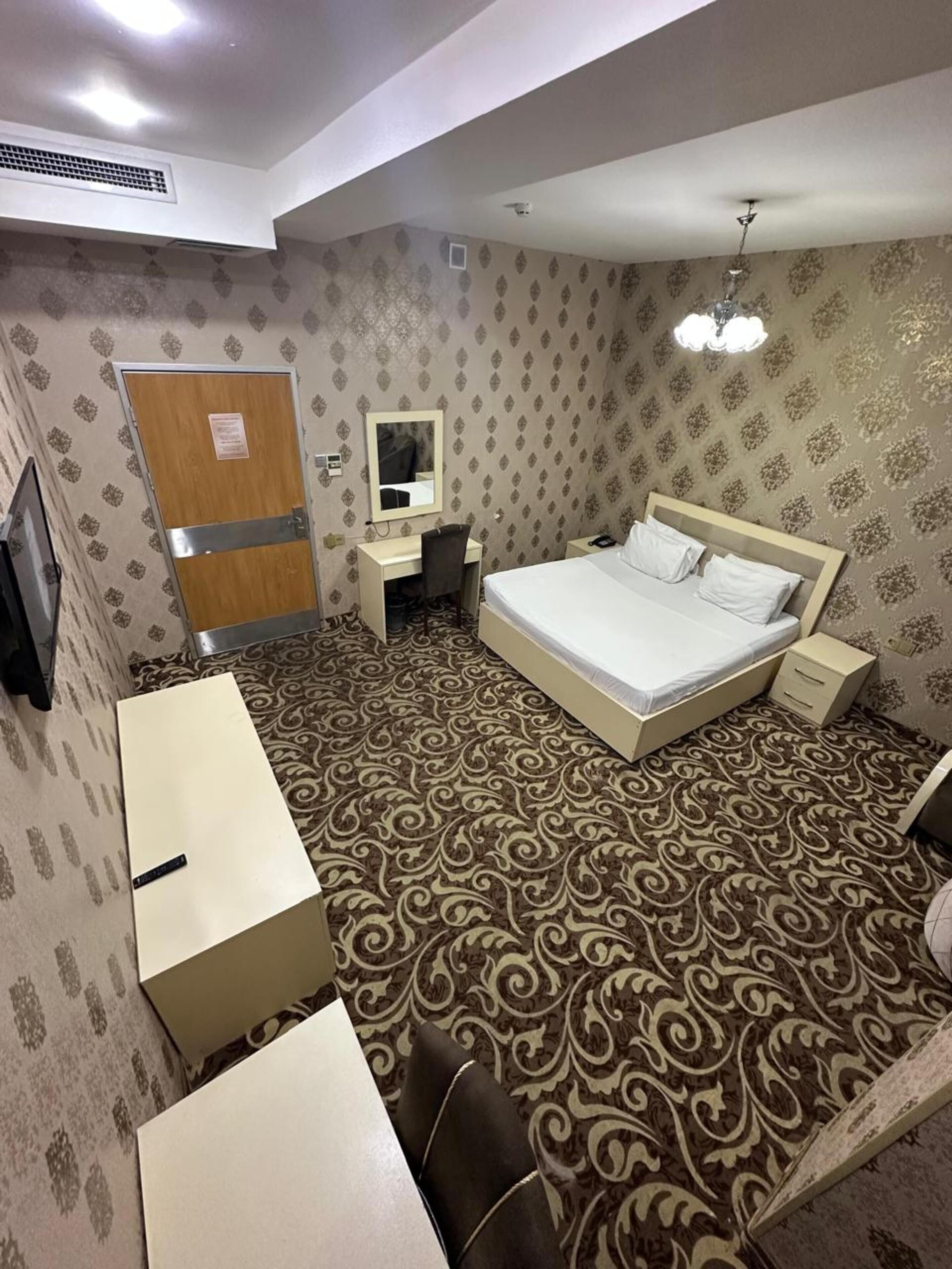 Quarto Duplo ou Twin, Vista para a cidade | Roupa de alta qualidade, secretária, quartos insonorizados 