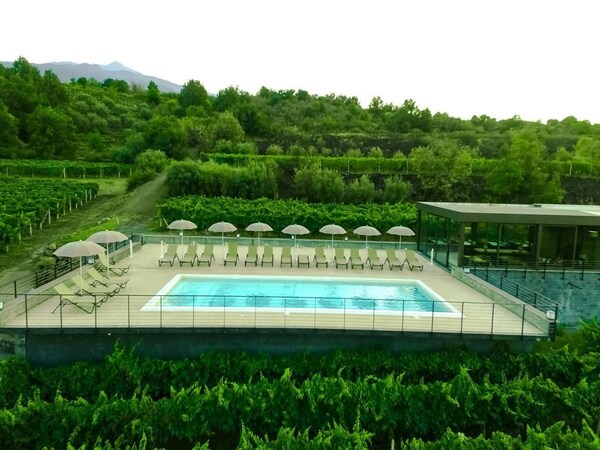 Cavanera Etnea Resort & Wine Experience - Sicily