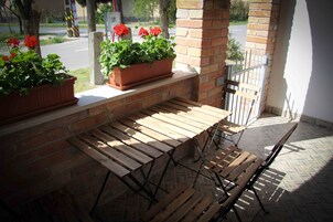 Quarto Quádruplo Familiar, 1 quarto | Terraço/pátio interior