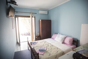 Estúdio Económico | Secretária, quartos insonorizados, ferro/tábua de engomar 