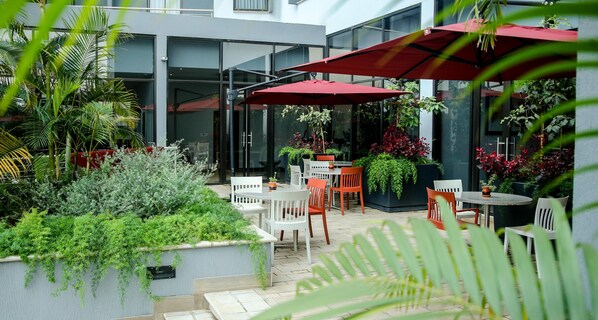 Holiday Inn Nairobi Two Rivers Mall, an IHG Hotel Reviews, Deals ...