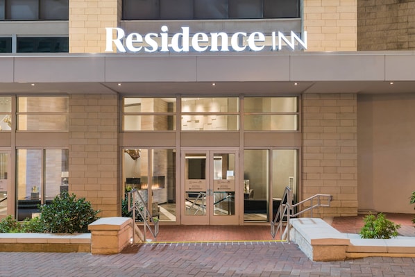 Book Residence Inn Charlotte City Center in Charlotte | Hotels.com
