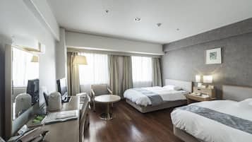 Cofre no quarto, secretária