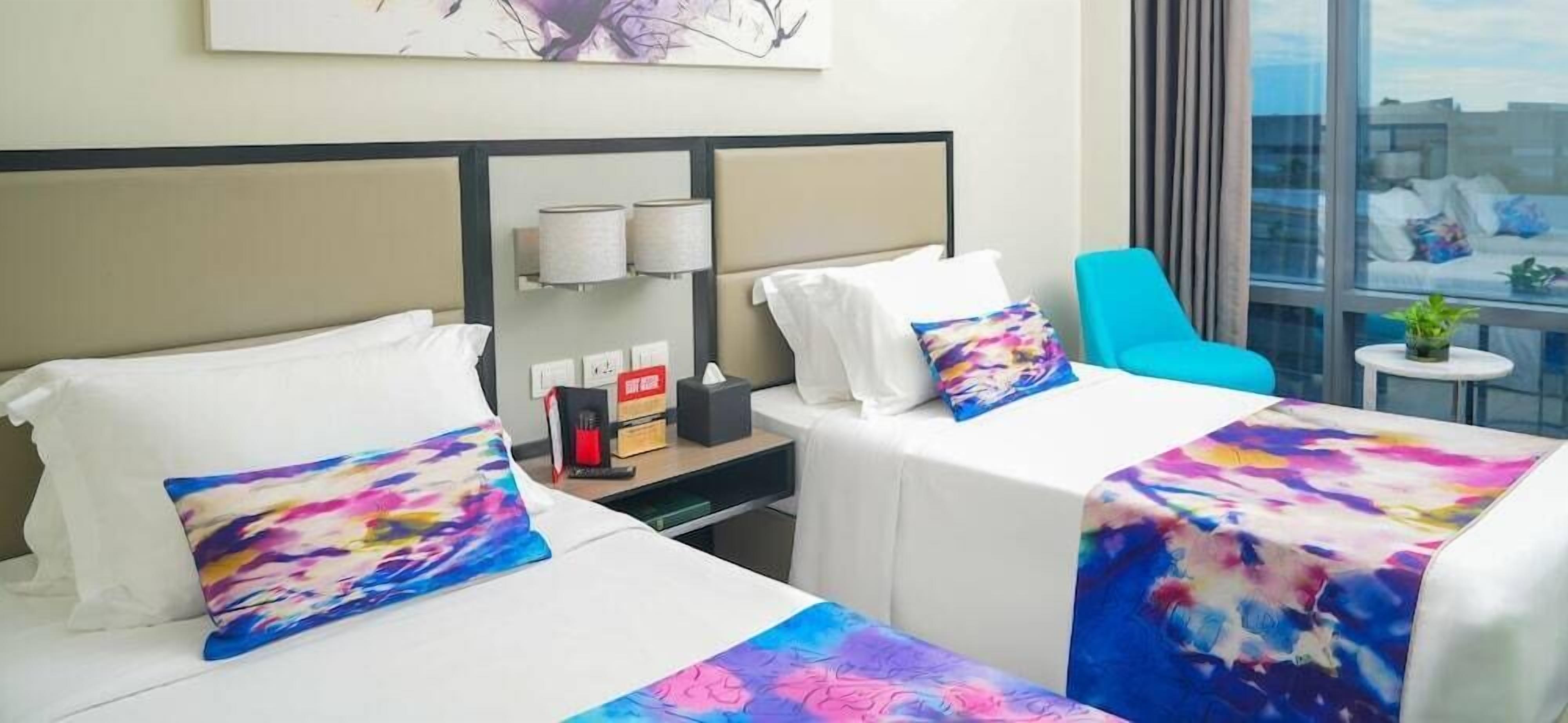 Minibar, cofre no quarto, cortinas/cortinados opacos, Wi-fi grátis 