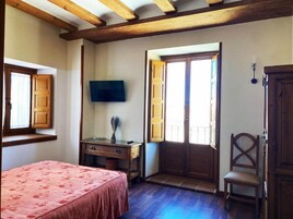 Quarto casal ou duplo panorâmico | Wi-Fi, roupa de cama