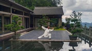 Secretária, cortinas/cortinados opacos, Wi-fi grátis